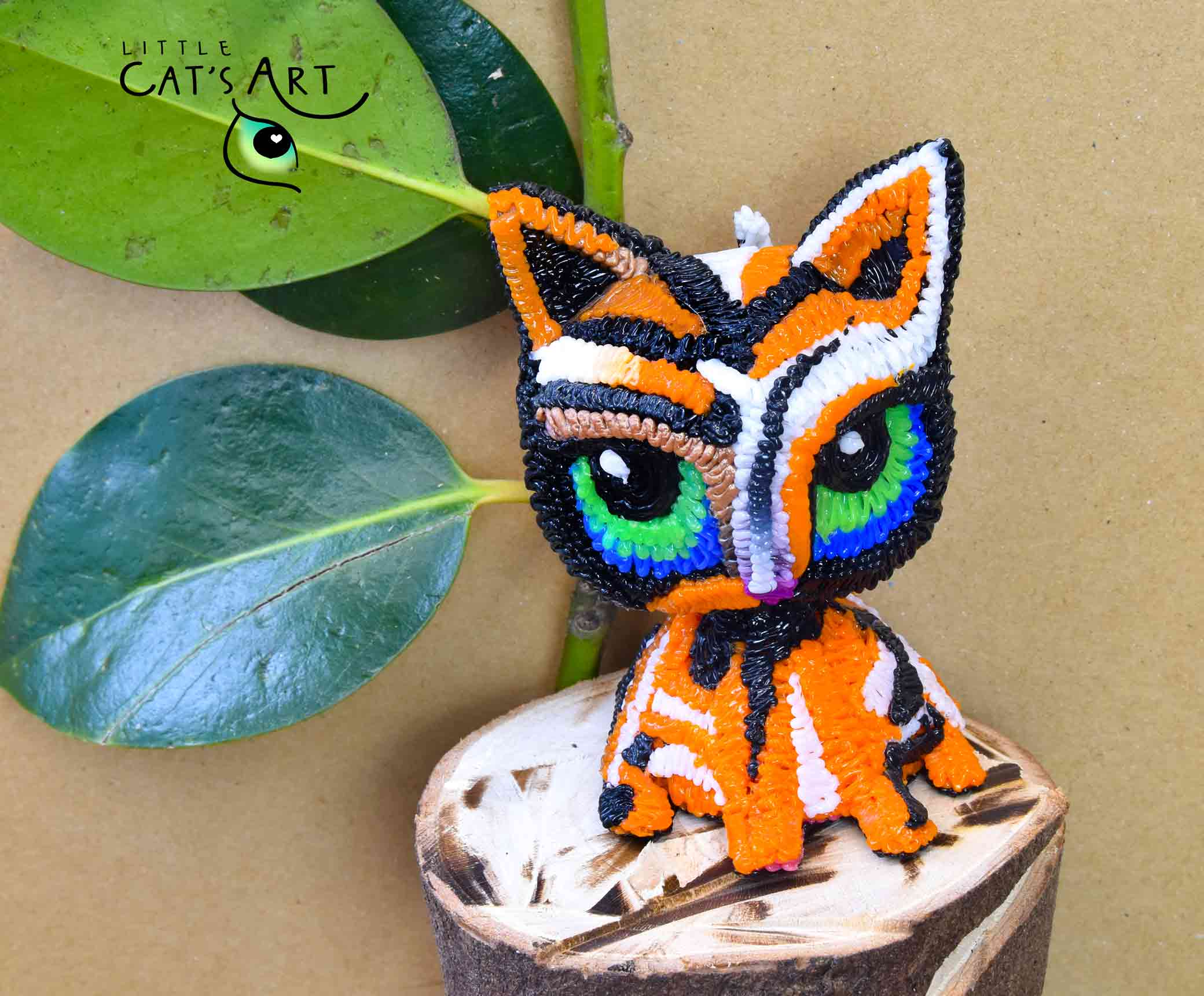 Small Calico cat figurine with green-blue eyes - Little Cat's Art