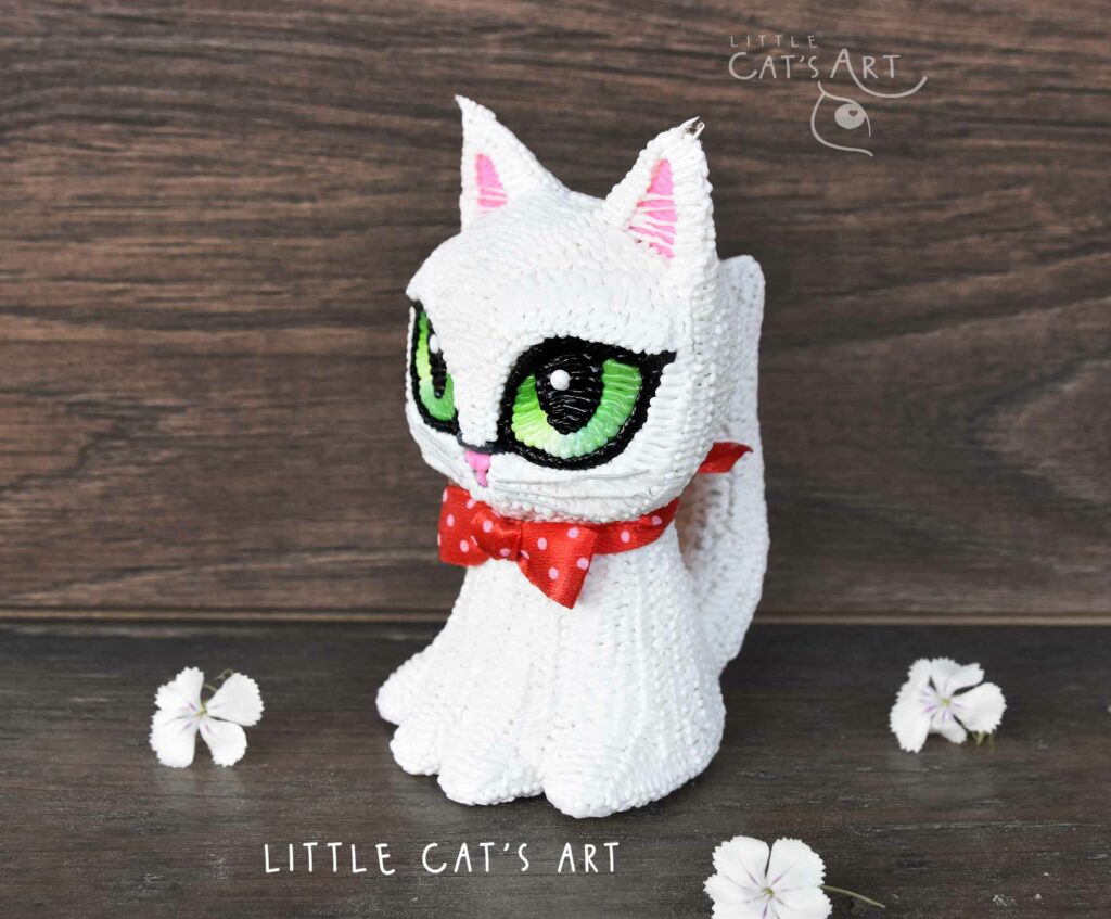 Mine-me Mic Mic white cat figurine - Little Cat's Art